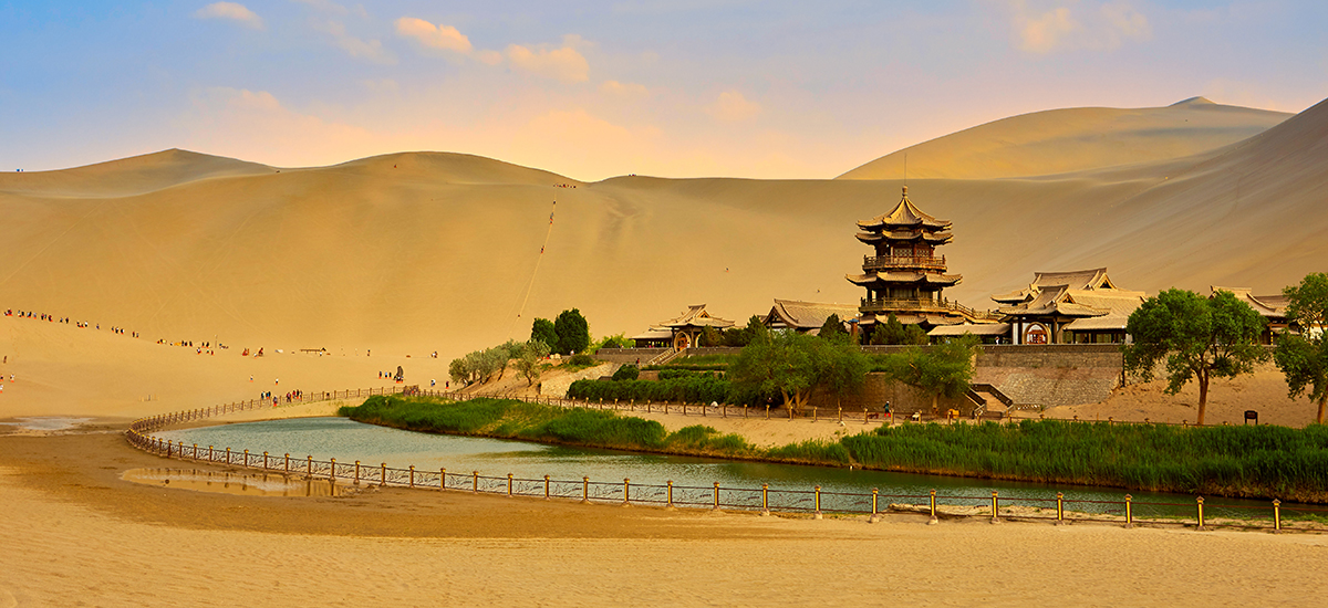 ตามไปดูแหล่งโอเอซิสสวยกลางทะเลทรายจากทั่วโลก